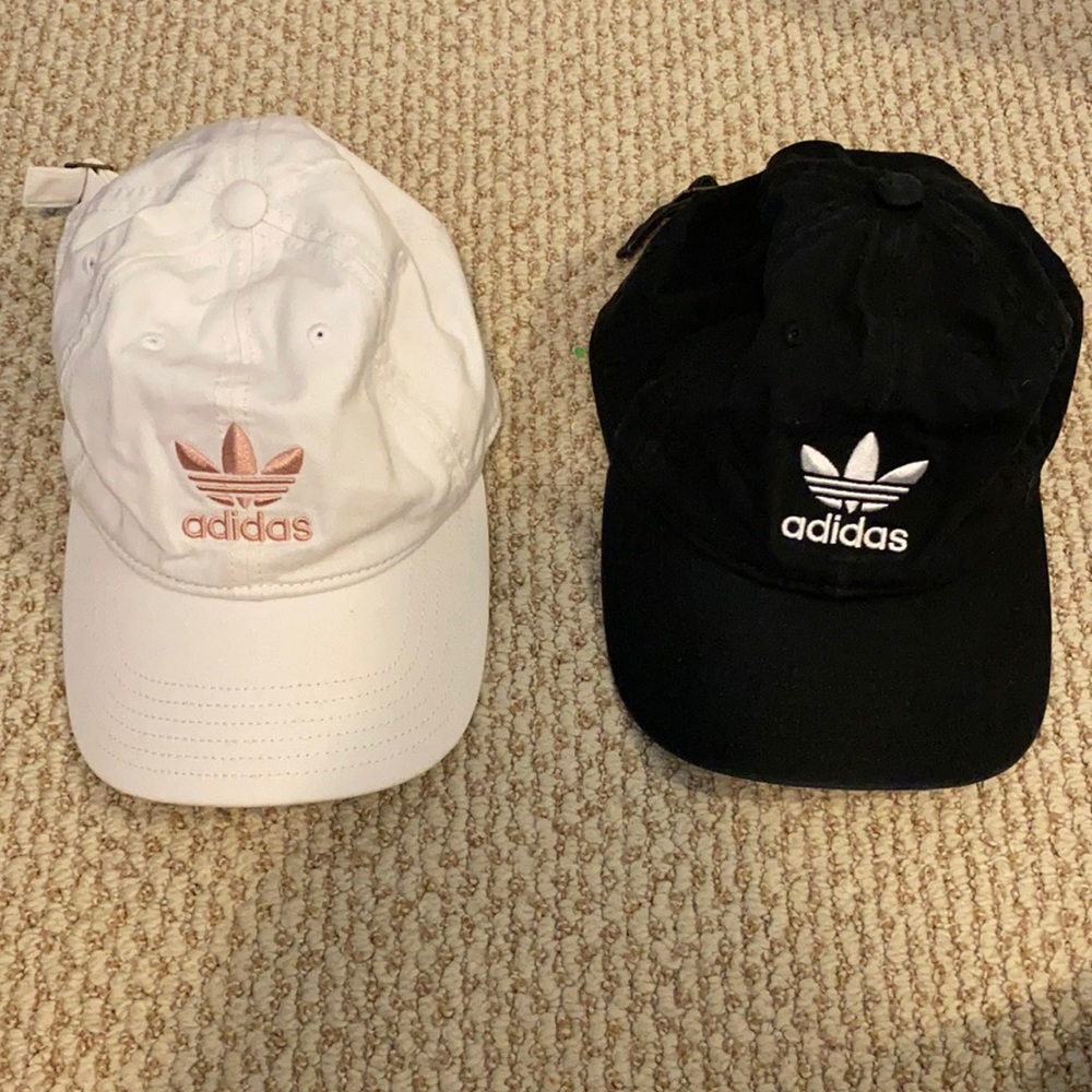 2 Adidas Hats. - Gem